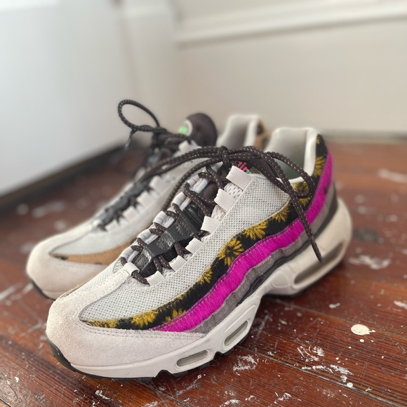 Nike | Shoes | Nike Air Max Limited Edition Sneakers | Poshmark